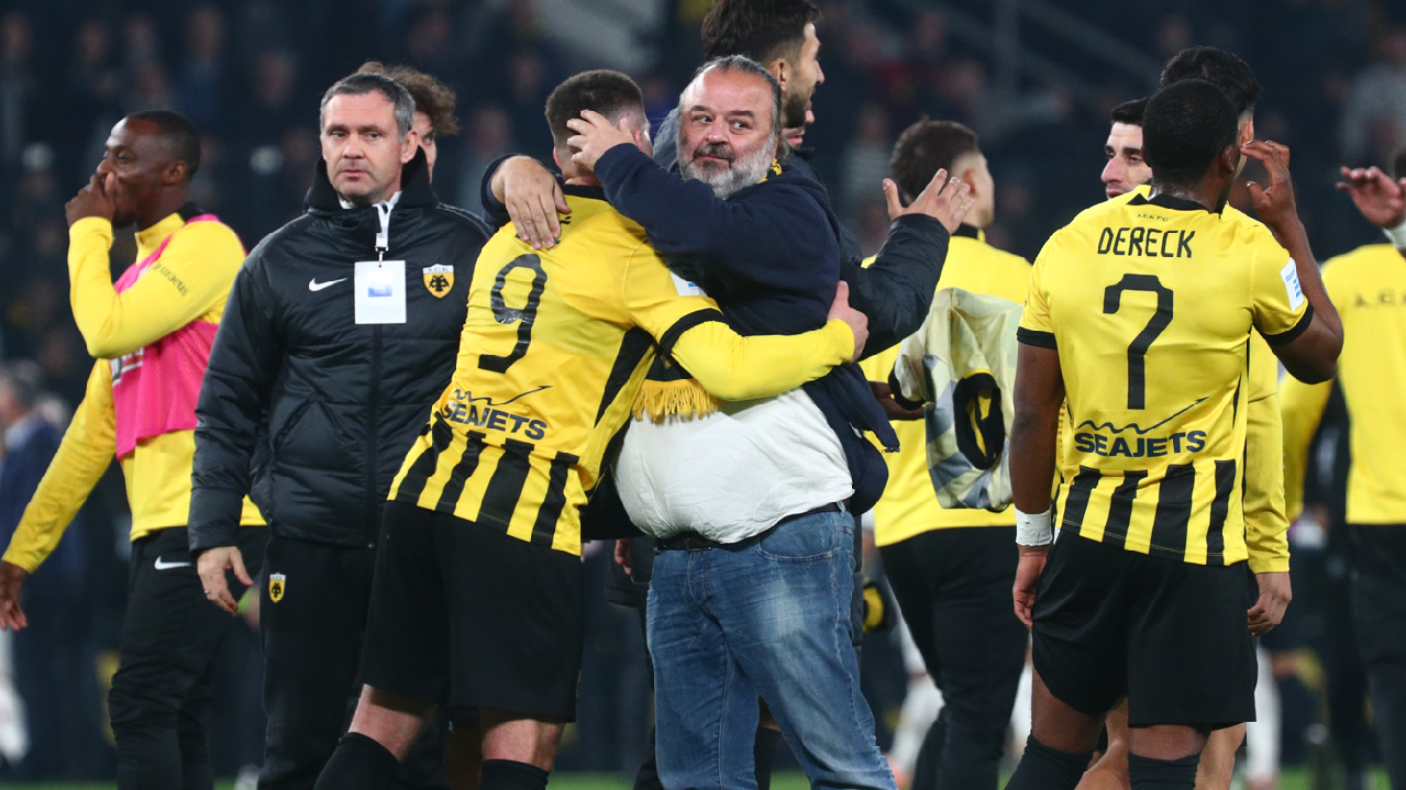 Μήνυμα με νόημα από Ηλιόπουλο για ΑΕΚ και Super League