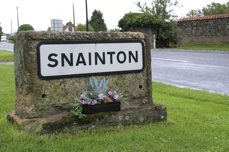 Senior councillor calls for traffic lights as villagers around ...