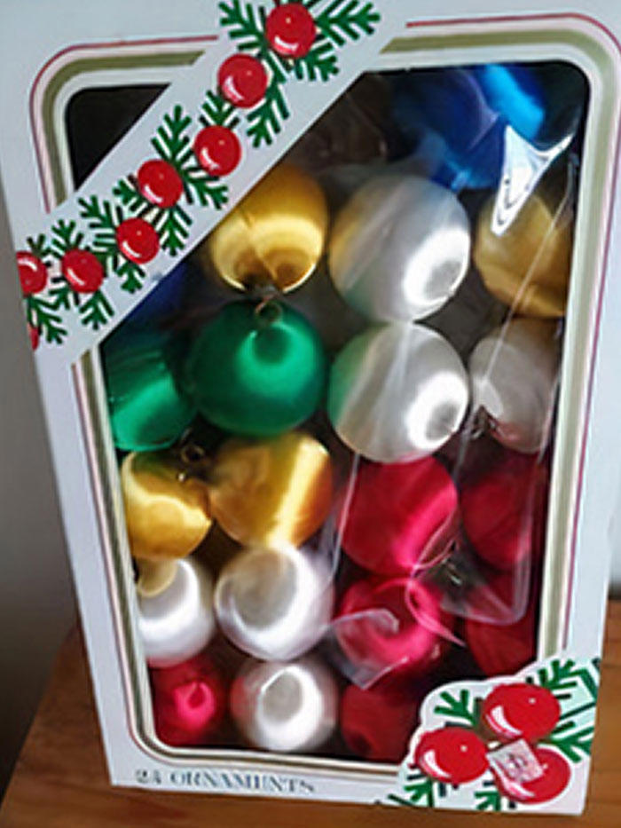 50 pictures that perfectly encapsulate what Christmas was like in the ‘90s