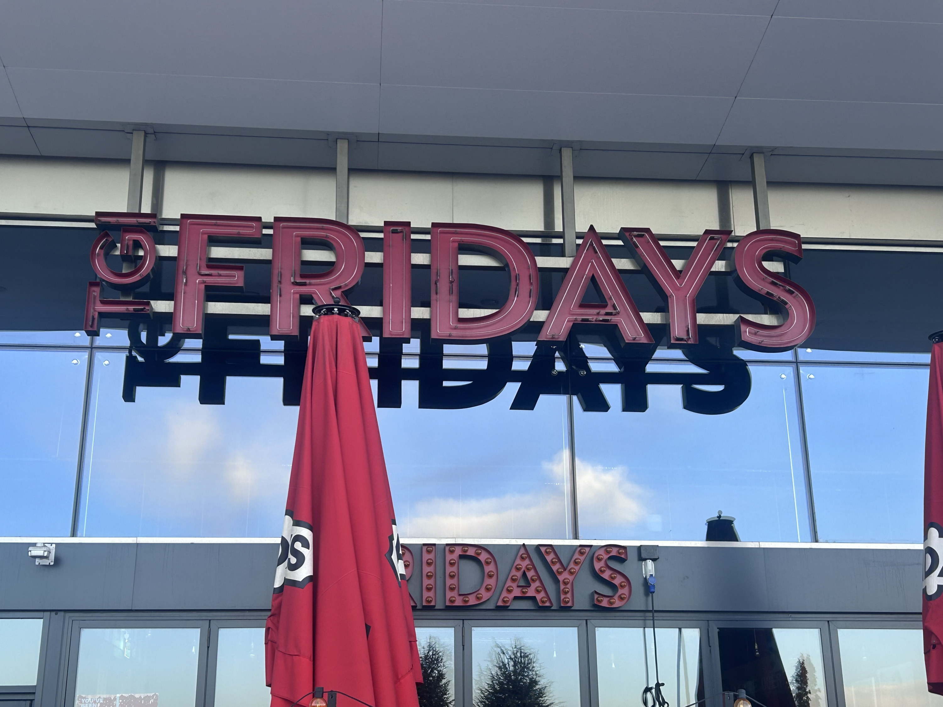 Restaurant chain TGI Fridays UK files to appoint administrators