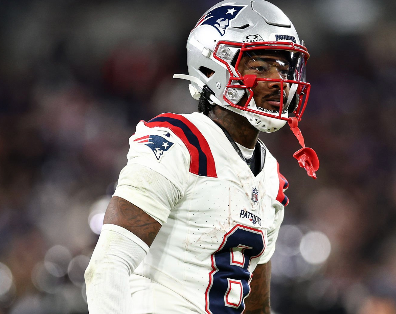 Patriots WR Stefon Diggs dominated the Ravens in a crucial Sunday night ...