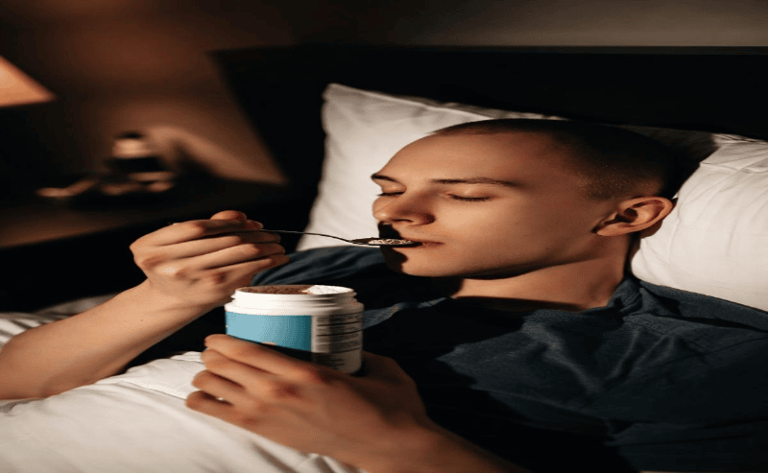 The bedtime habit fitness experts swear by: Why eating protein before ...