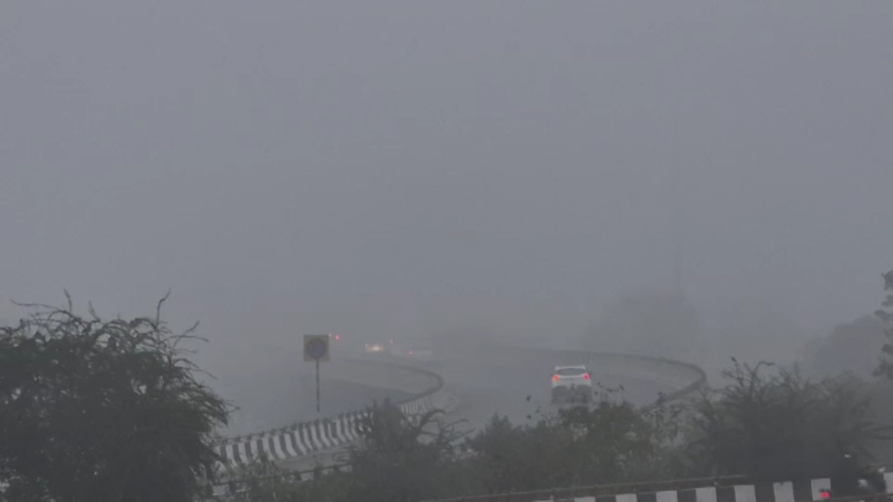 Dense fog to blanket north India, trigger zero visibility, temperature drop