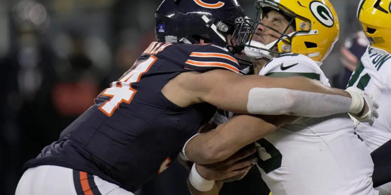 Chicago Bears HC defends Austin Booker for controversial hit on Jordan Love