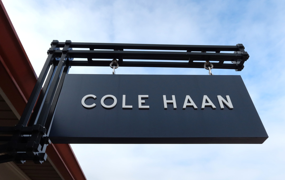 Cole Haan's ultra-cushioned $150 Chelsea boots are on sale for $41 at ...