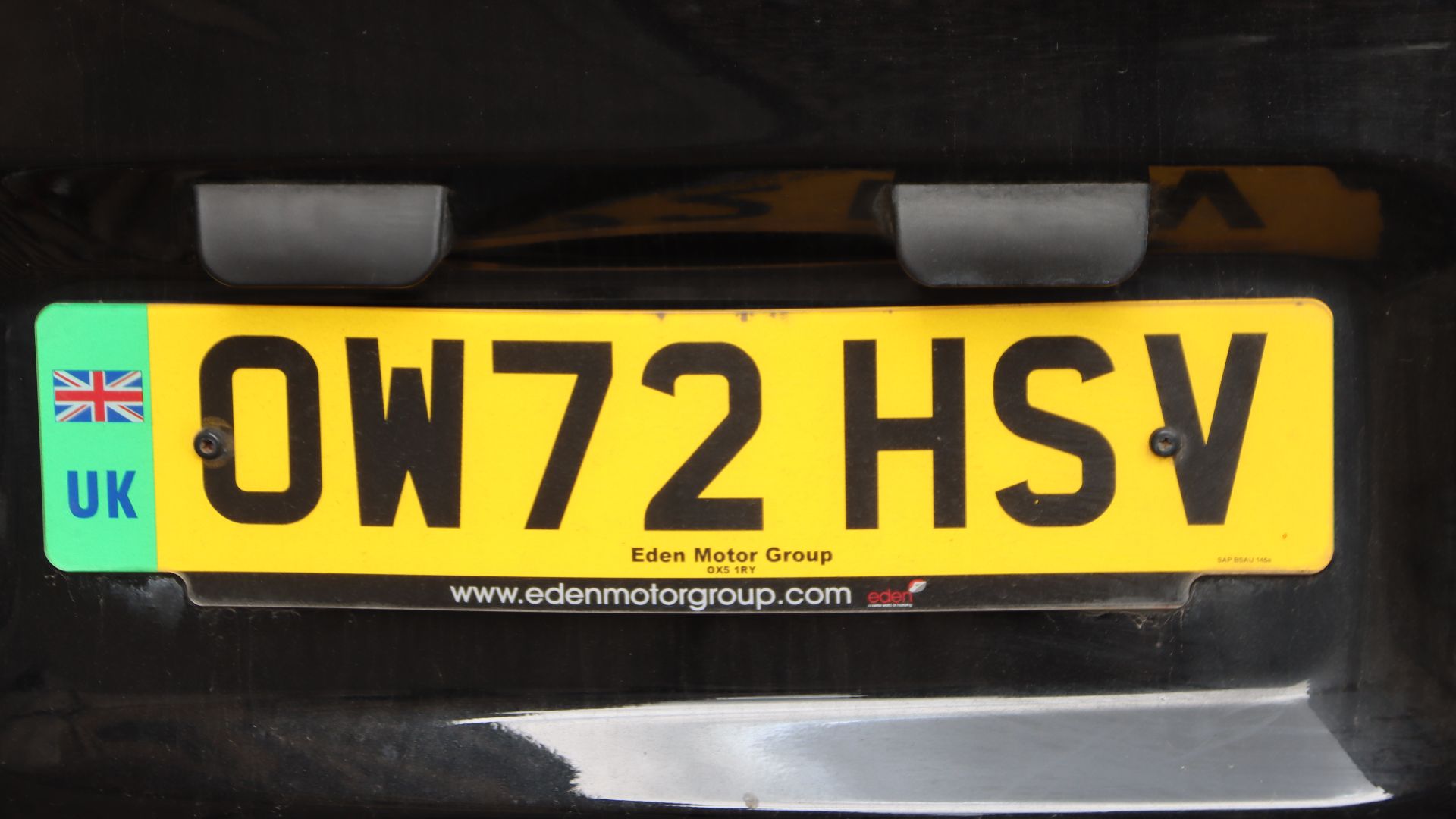 10 countries with the ugliest license plates & 10 with the best