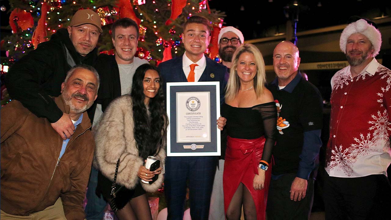 Buffalo breaks Guinness World Record for largest chicken wing eating ...