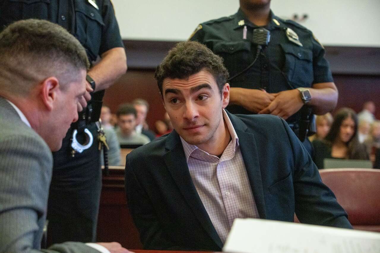 San Francisco officer who identified Luigi Mangione says mother never ...