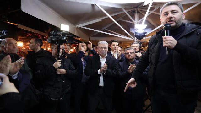 O Ανδρουλάκης ανοίγει μέτωπο με Μαξίμου: Νόμοι à la carte - Τρίτη ...