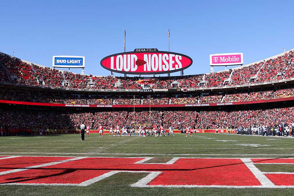 Kansas City Chiefs leaving longtime home at Arrowhead for Kansas site