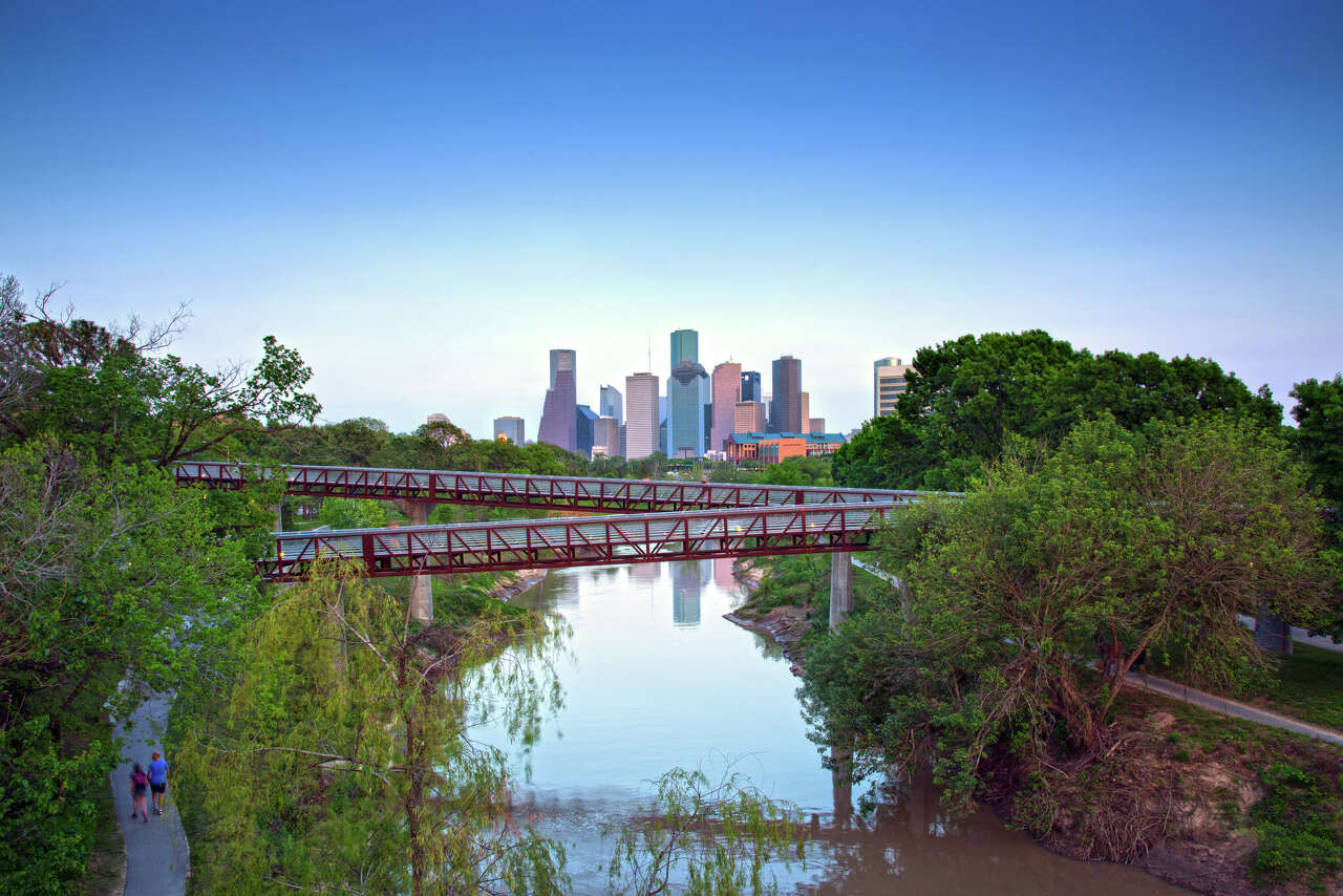 Houston police search intensifies after 2 more bodies found in Houston ...