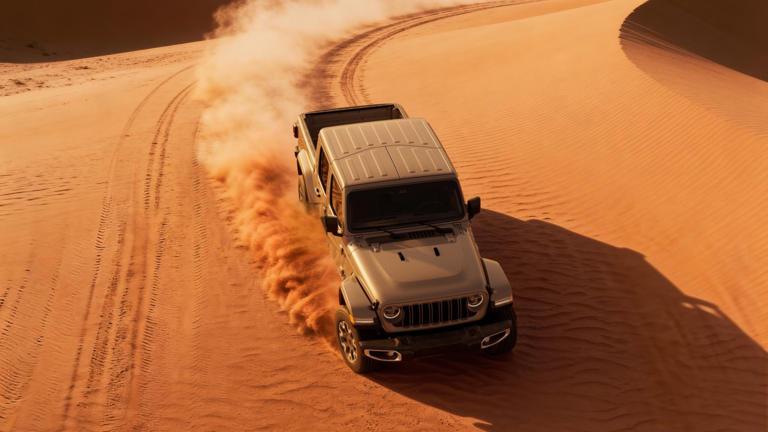 Jeep proposera le Gladiator Sahara pour la première fois en 2026