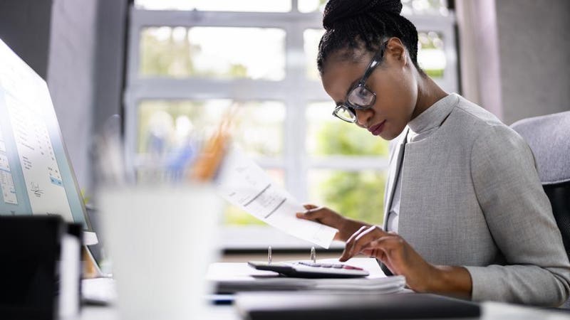How to become an accountant: A step-by-step guide