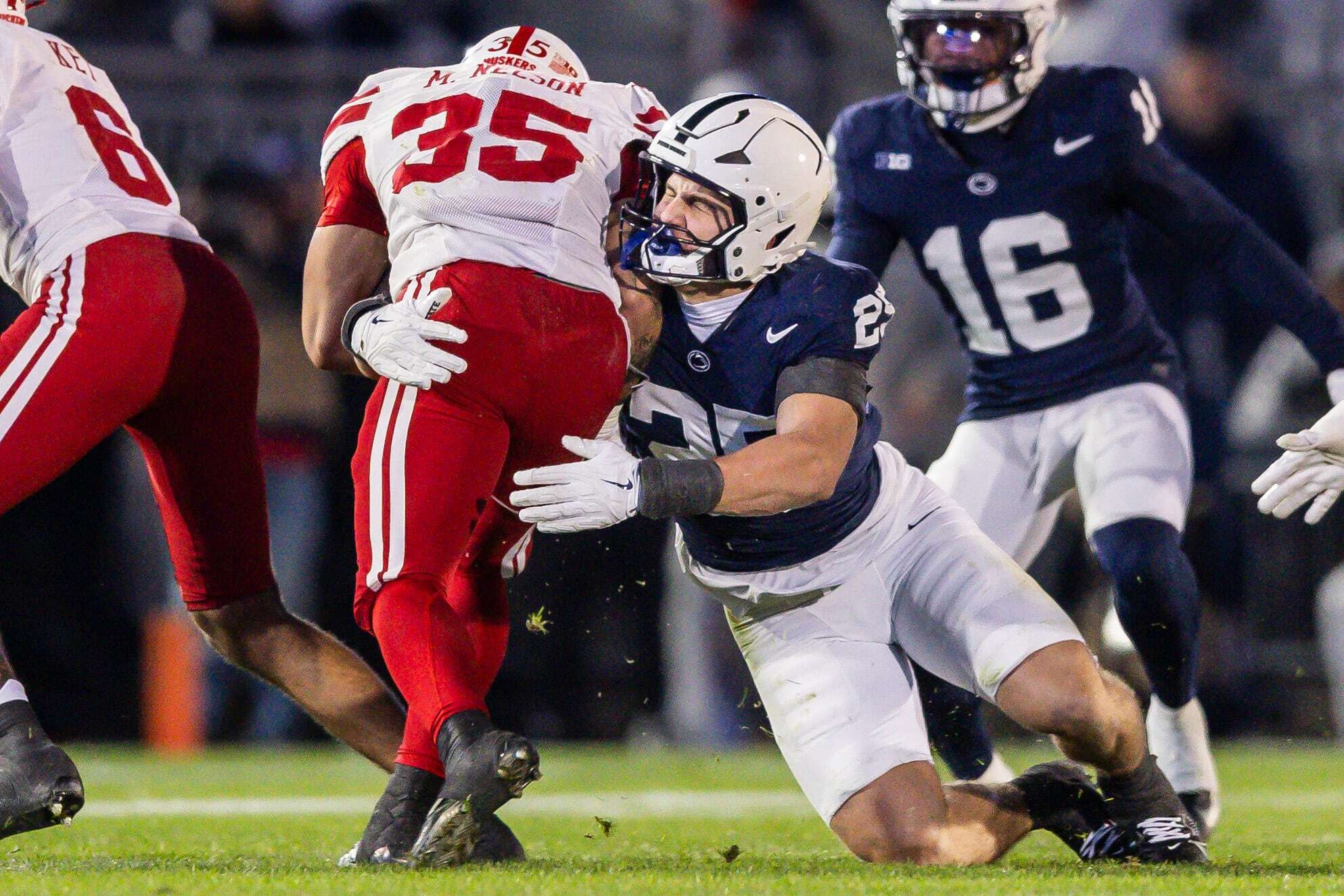 Standout Penn State freshman will miss Pinstripe Bowl with injury, per ...