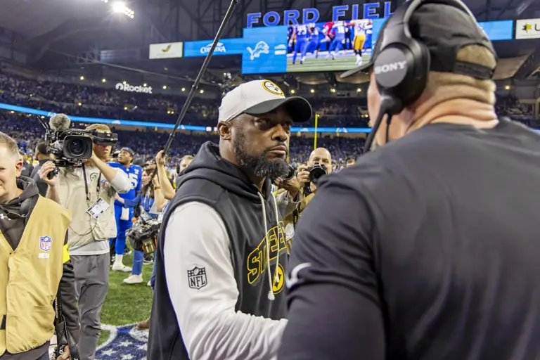 Tomlin shuts down celebration after Steelers’ statement win in Detroit