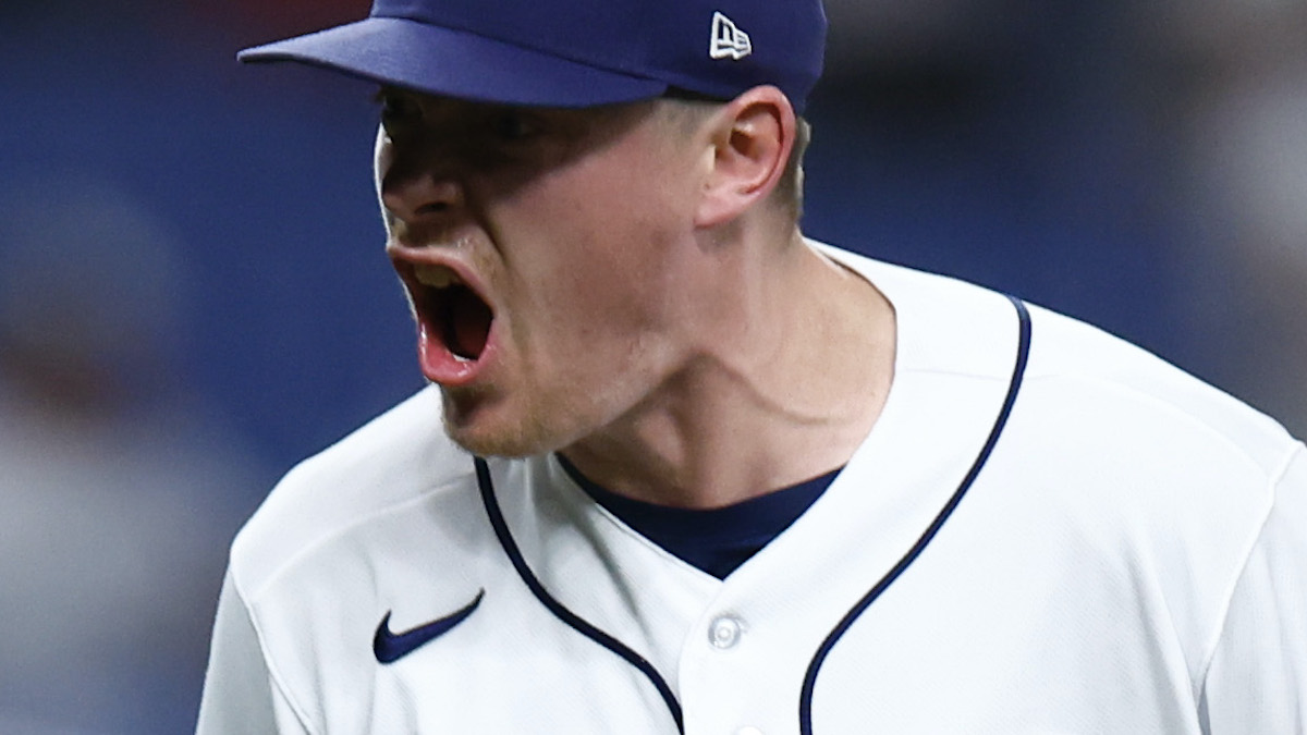 Blue Jays urged to sign $12 million, 27-save closer, beating out Dodgers