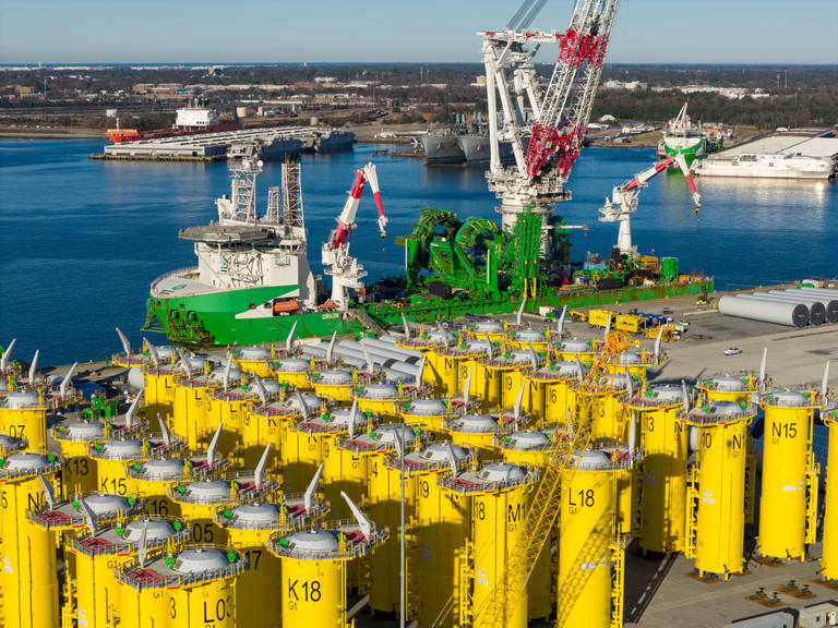 Trump administration suspends 5 wind projects off the East Coast, cites ...