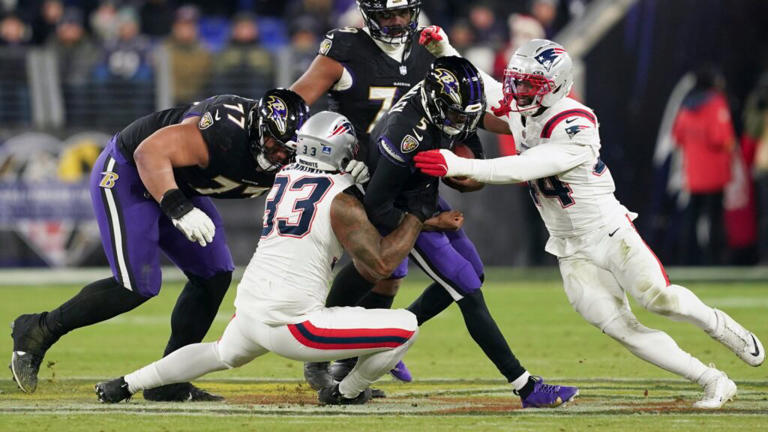 Patriots veteran earns praise for mid-game position change vs. Ravens