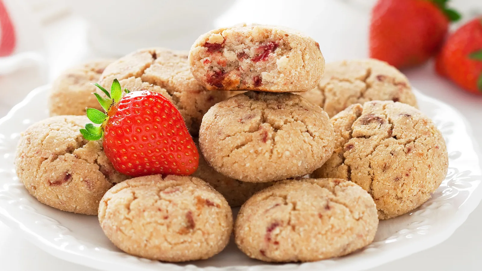 Pillsbury takes a fresh spin with strawberry toaster strudel cookies at ...