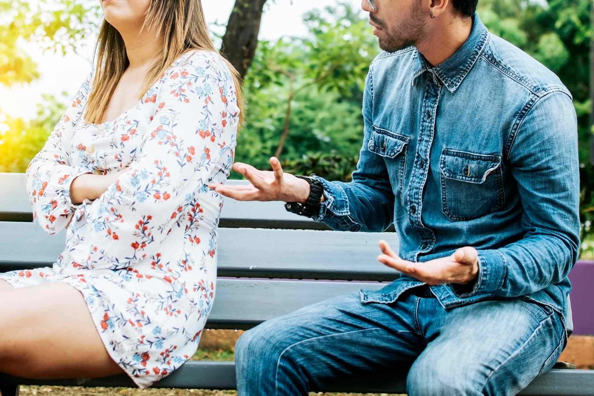 Man refuses to drive 2 hours to ex's house to return her stuff, but she ...