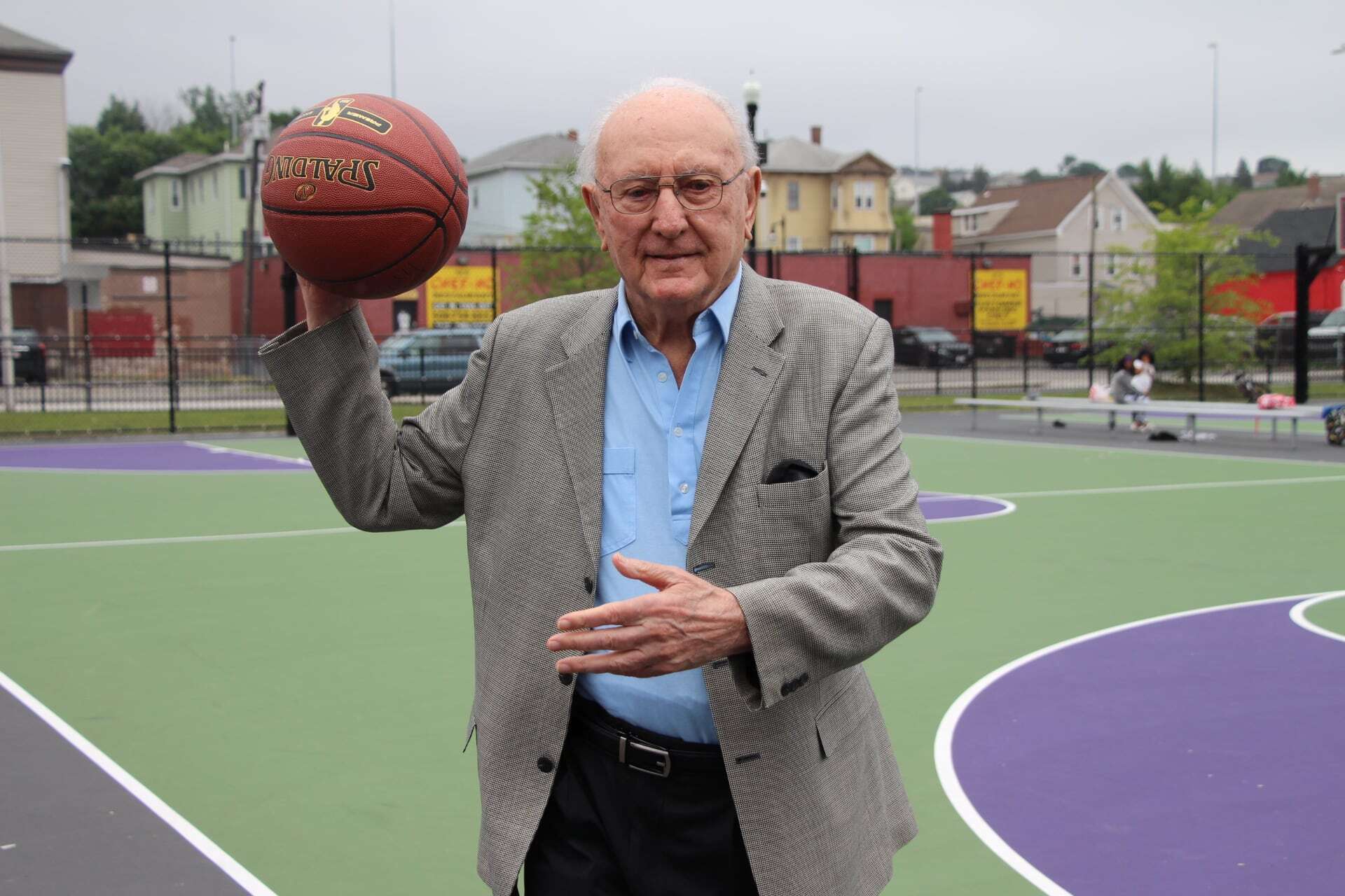 Holy Cross to honor Worcester, Celtics legend Bob Cousy with dedicated ...