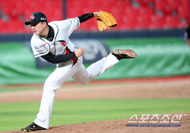 A former unicorn coach revived the unicorn's reputation. Hwang Jae Kyun ...