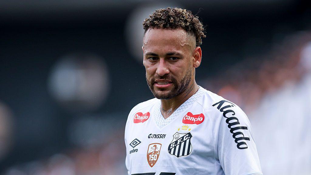 Brazil forward Neymar has successful knee surgery