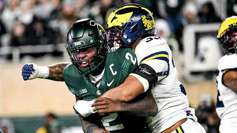 College football team linked to transfer portal QB after losing $2.4 ...