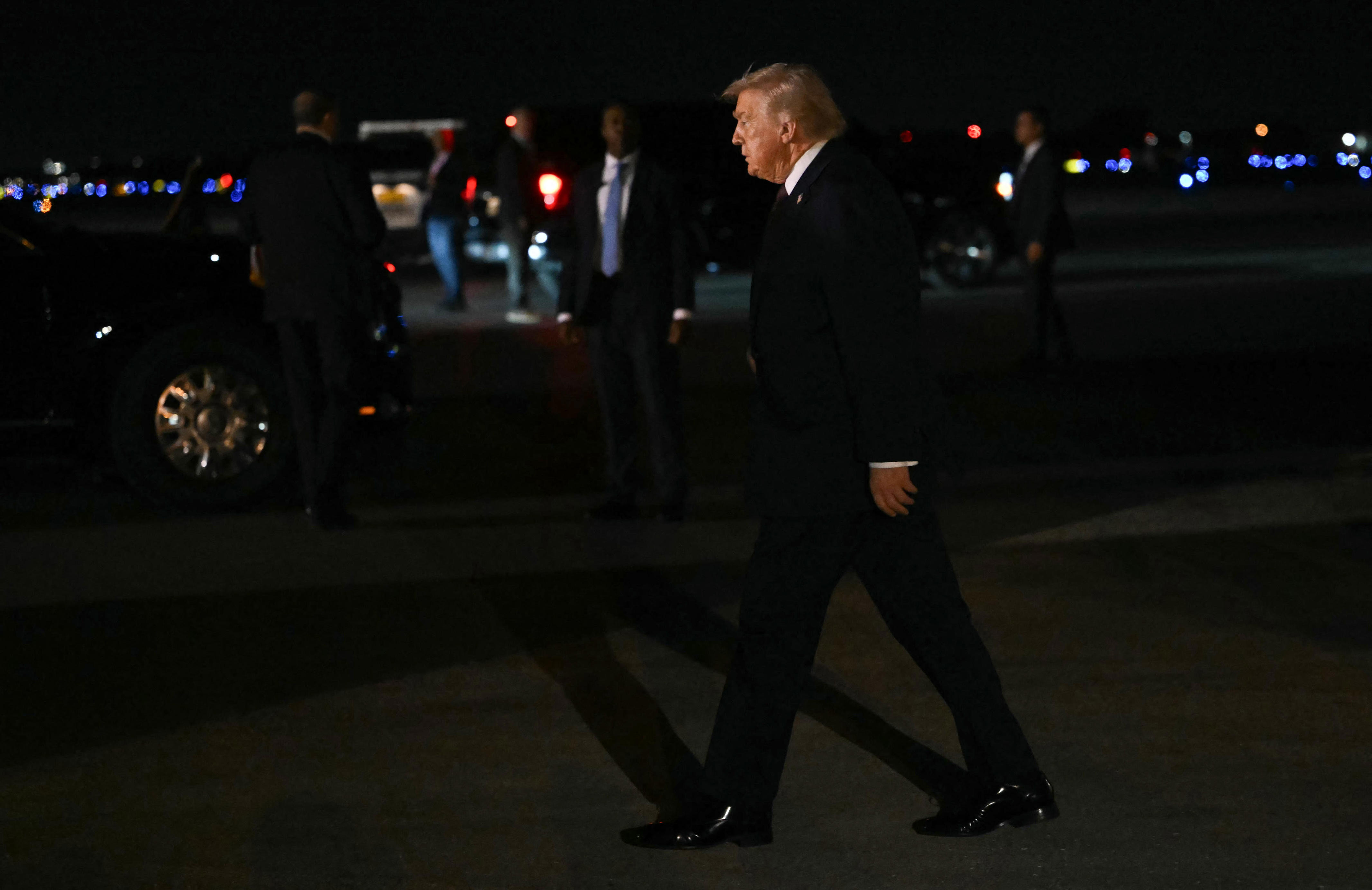 Trump commits US to building new battleships, starting with USS Defiant