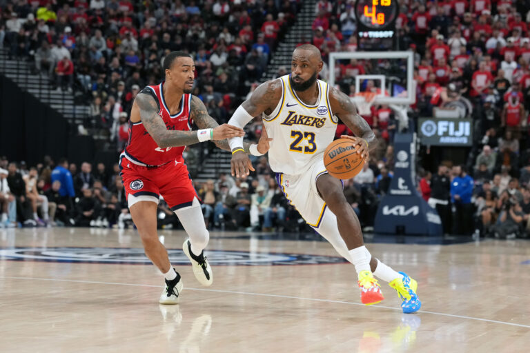 Athletes who earned $1 billion or more during their active careers