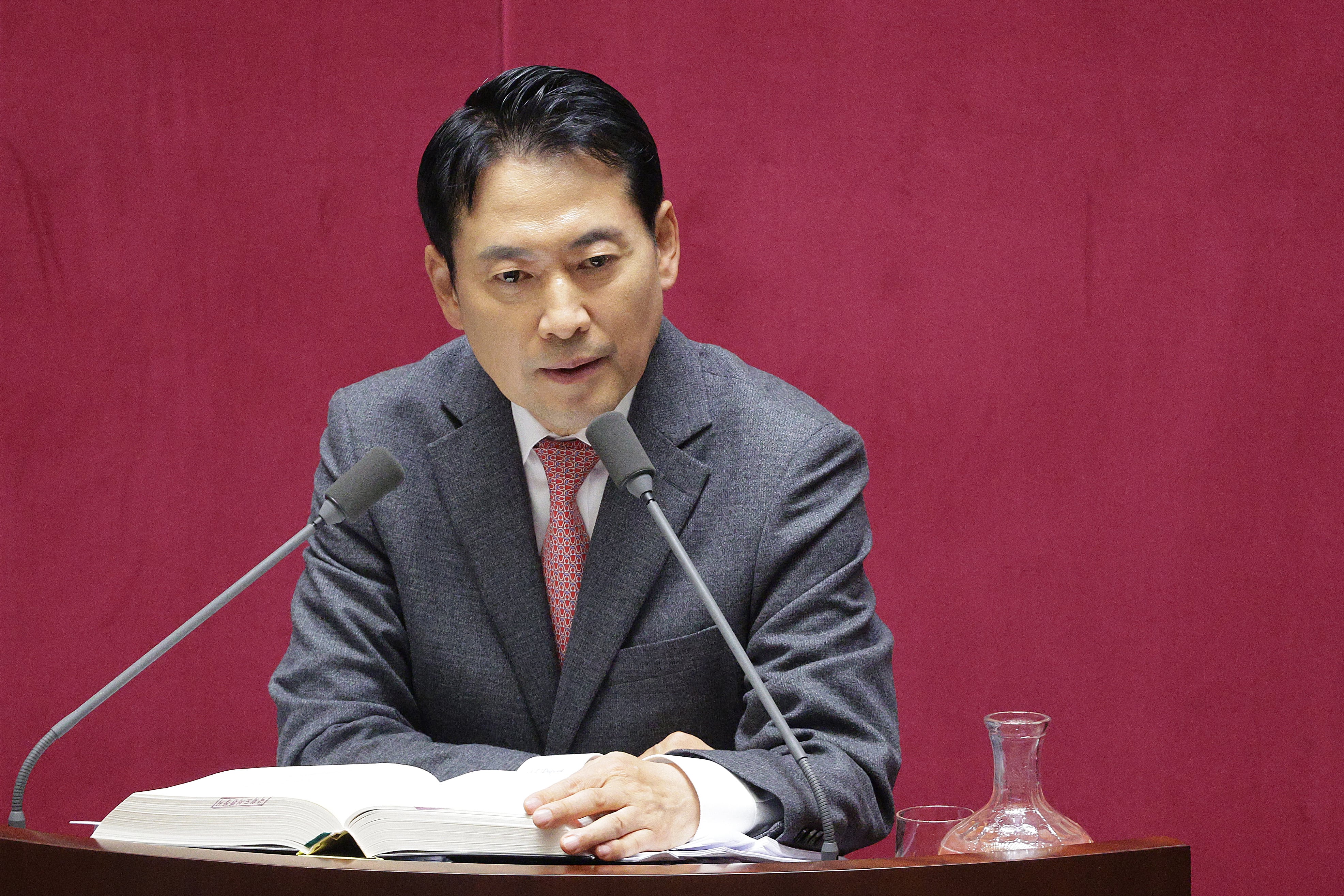 People Power Party leader breaks filibuster record with 19-hour speech