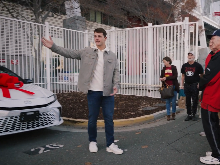 Brock Purdy gifts fans new cars, 49ers gear, game tickets