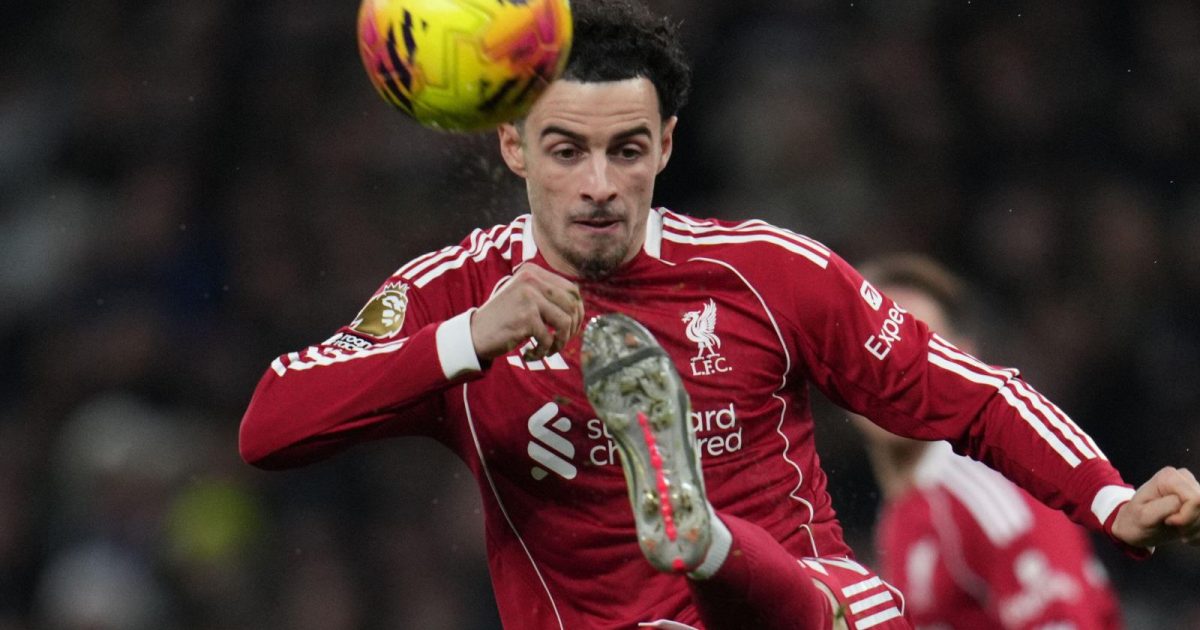 ‘Scared’ Liverpool man singled out as Carragher blasts Reds ‘mentality ...