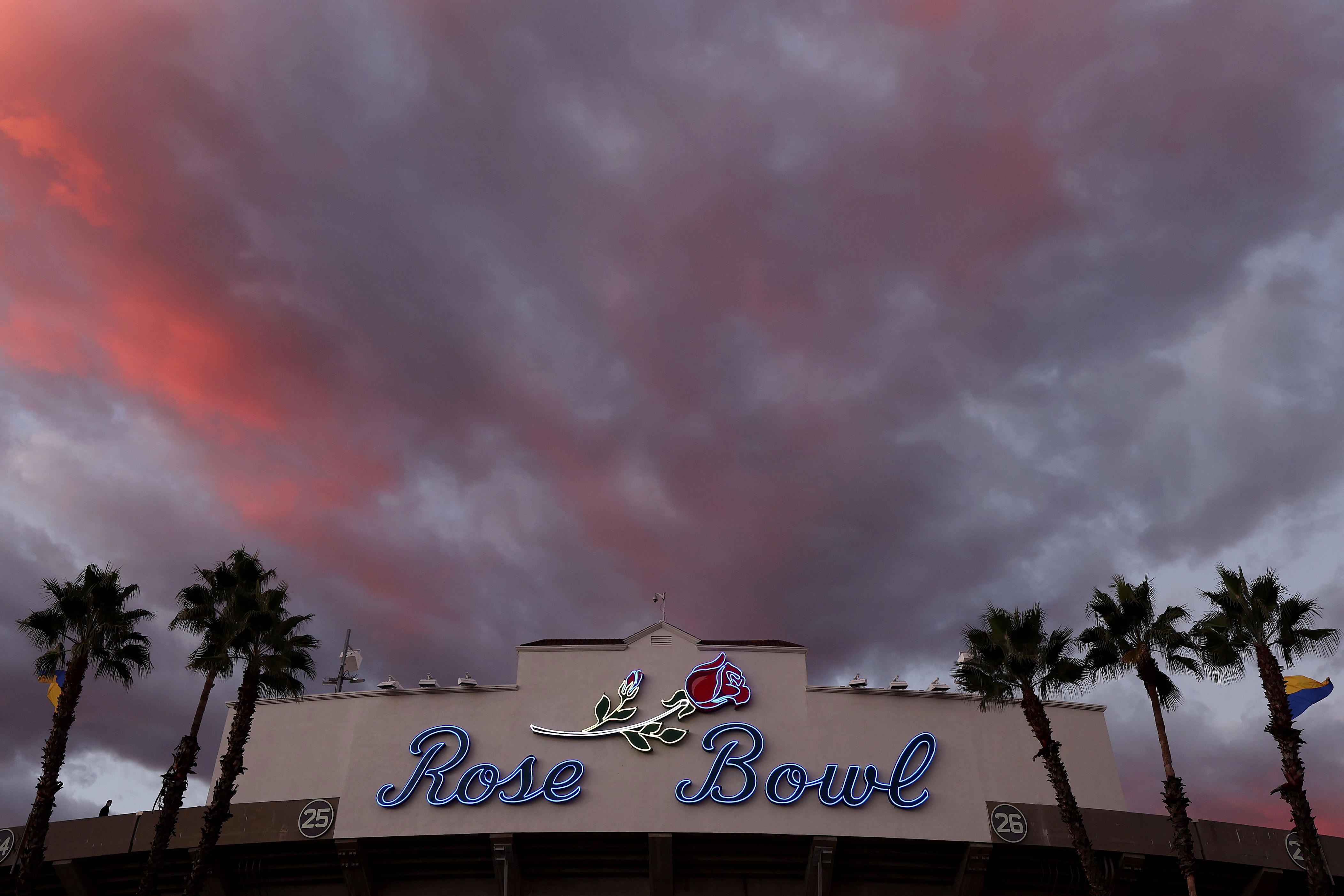Stoppage of Notre Dame-USC rivalry validates Rose Bowl's stubbornness