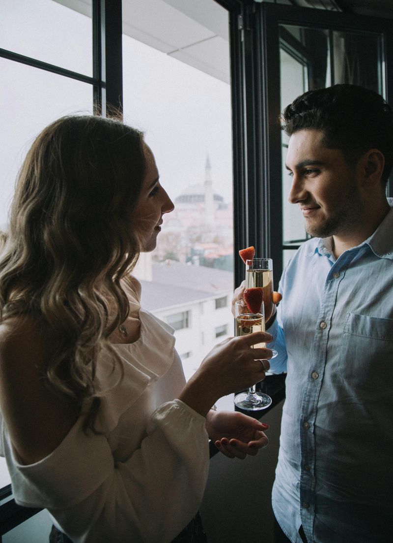 10 traditional relationship rules that no longer apply