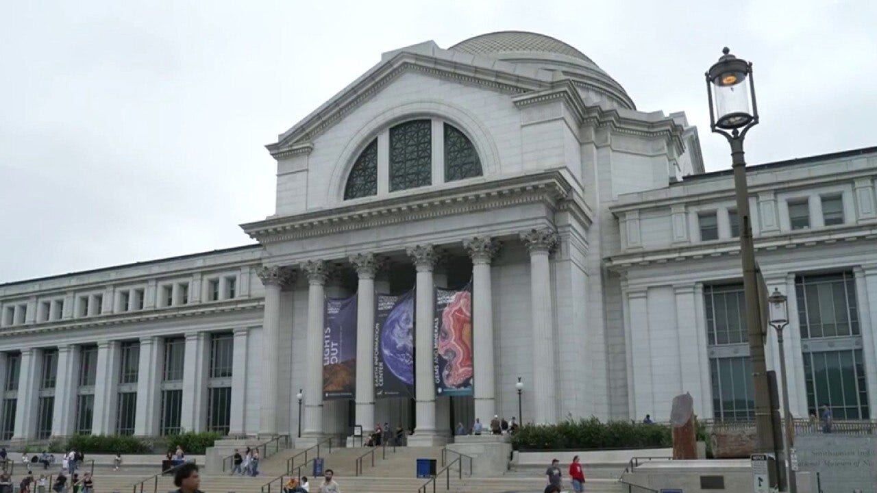 White House and Smithsonian clash over federal funding