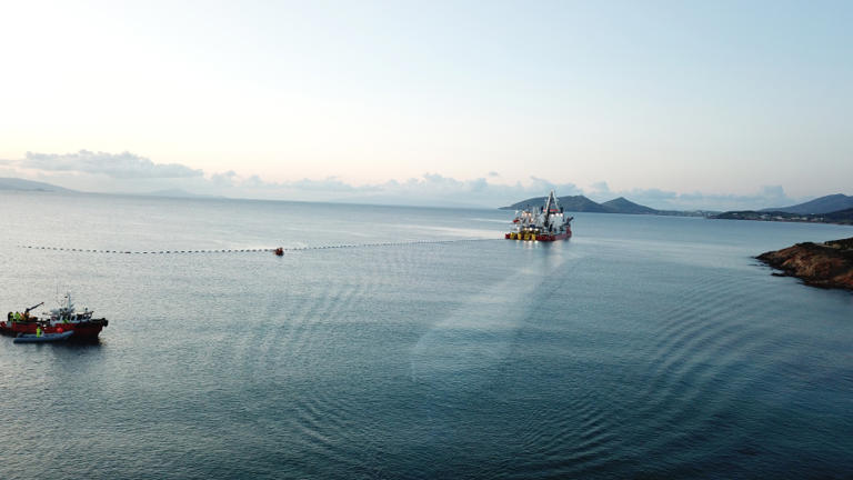 ΑΔΜΗΕ: Προκηρύσσει τον διαγωνισμό για την ηλεκτρική διασύνδεση Κορίνθου-Κω