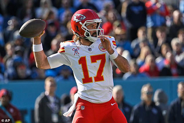 Chiefs sign Bills quarterback after Patrick Mahomes and Gardner Minshew ...