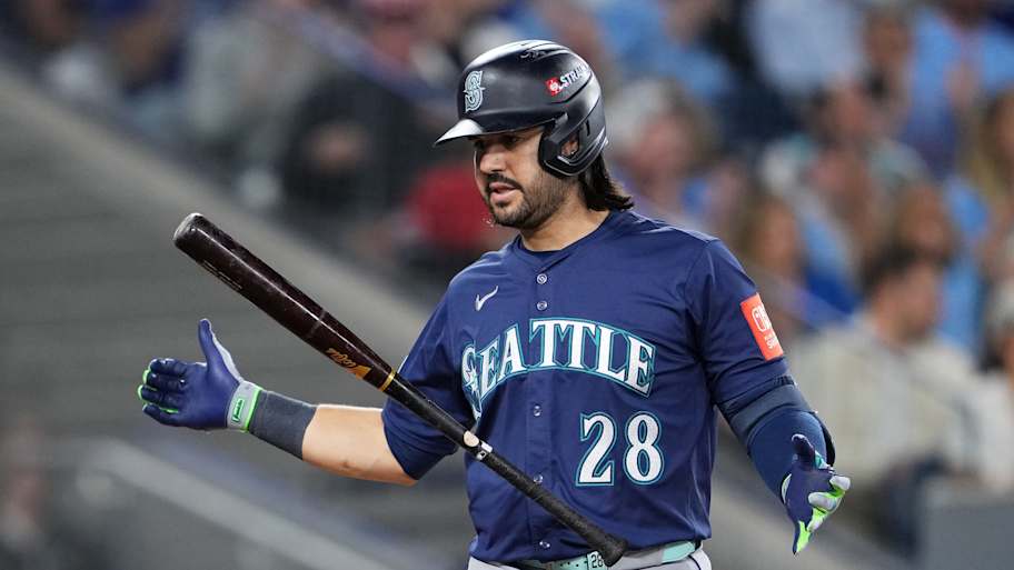 Mariners are now openly teasing a polarizing reunion with fan favorite