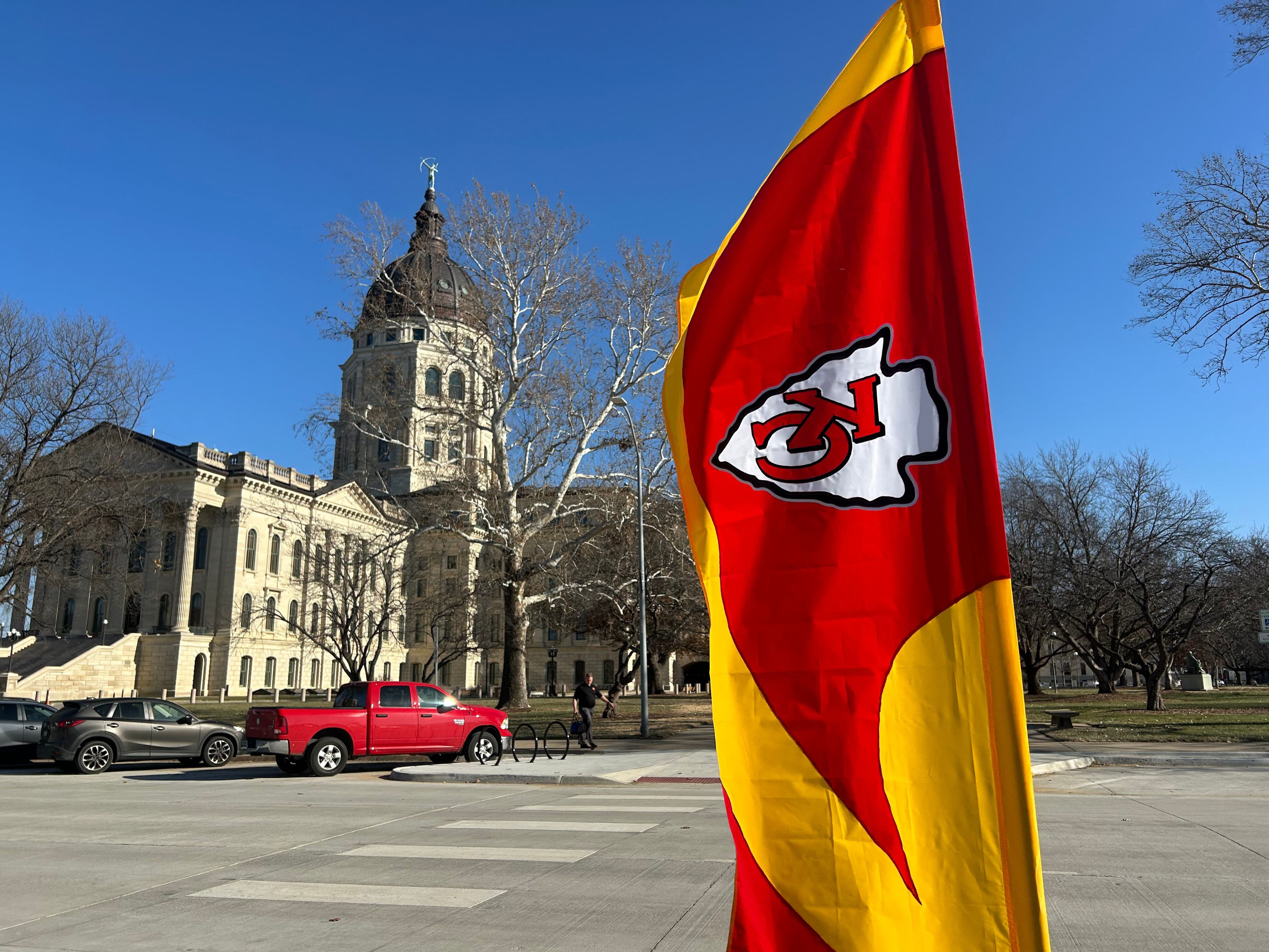 Live: Chiefs announce historic move across state lines to Kansas