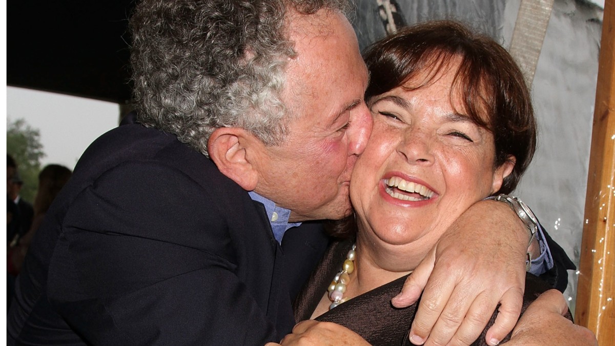 Food Network star shares sweet, unexpected anniversary message for ...