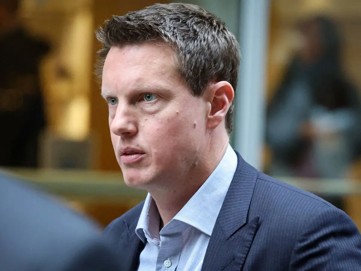 Tercer hombre más rico del mundo aporta garantía para que Paramount ...