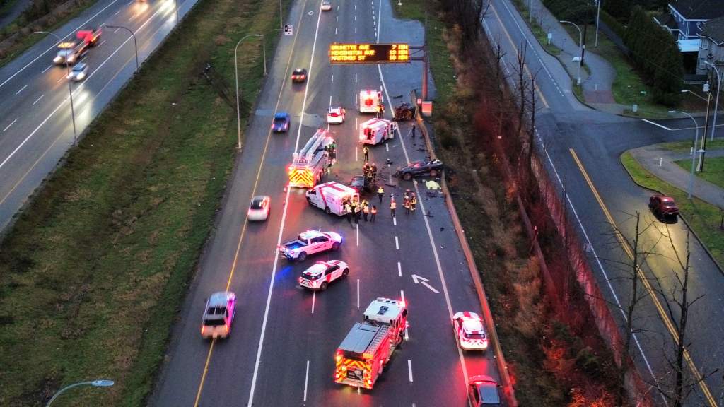 Fatal head-on Monday crash closes Highway 1 in Surrey, 3 vehicles involved