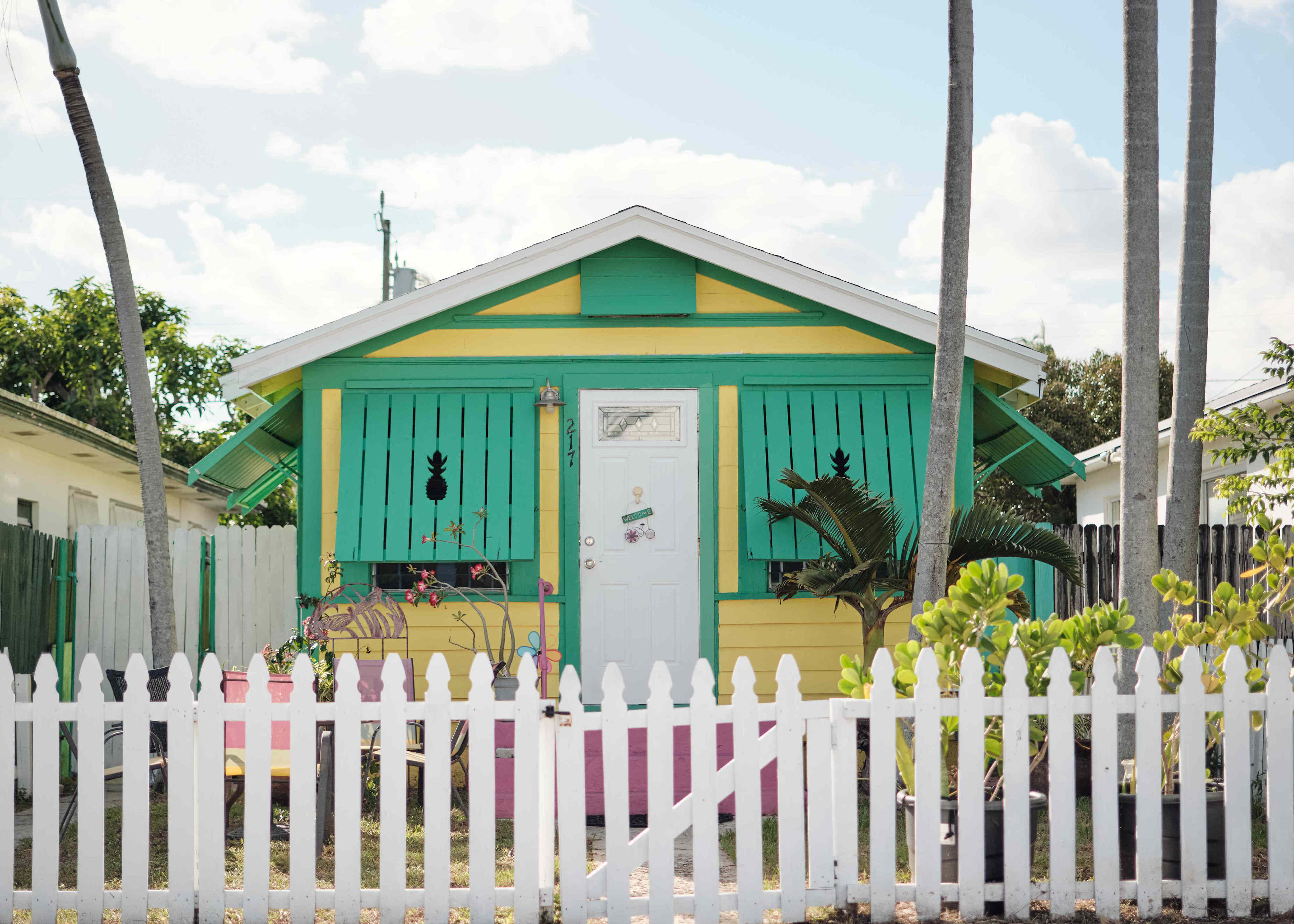 This underrated Florida town welcomes 600 artists every year to turn ...