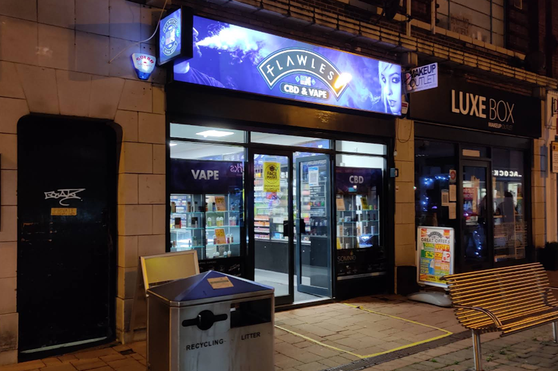 Cricket bat man in fight with police in town centre