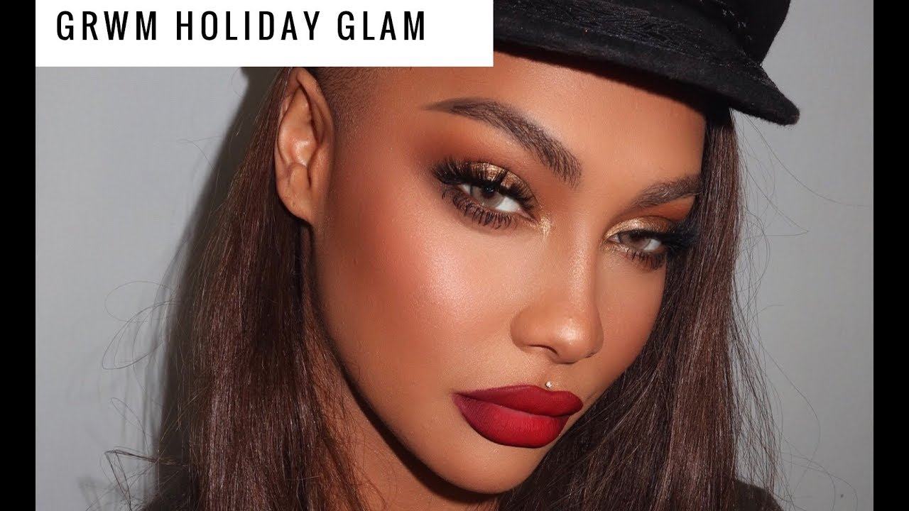 The ultimate holiday glam look | Bold red lip & gold smokey eye