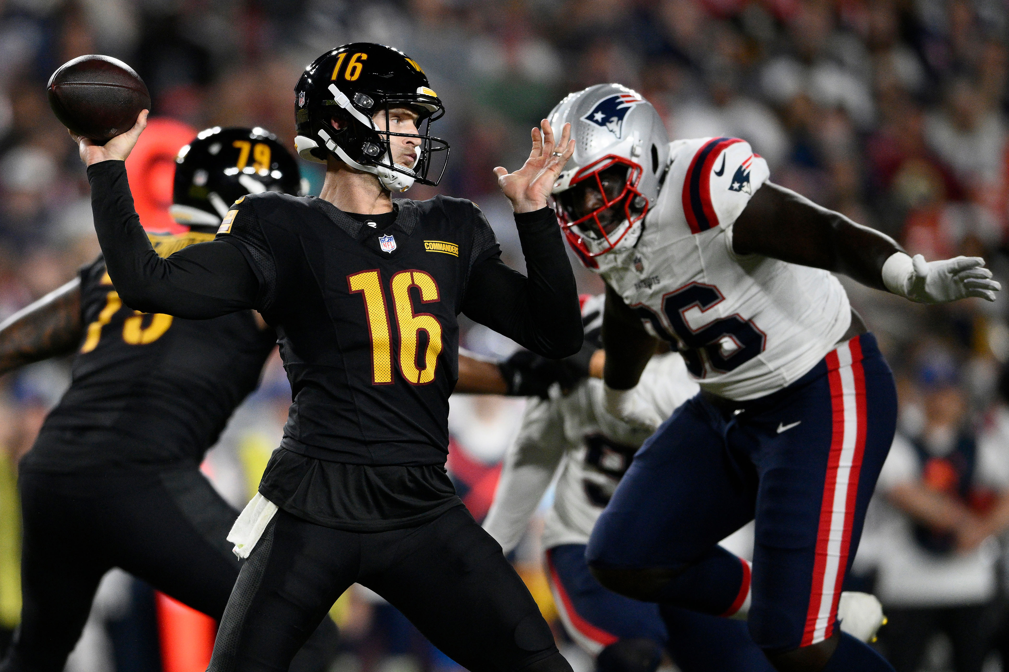 Commanders sign Jeff Driskel off the Cardinals' practice squad and put ...