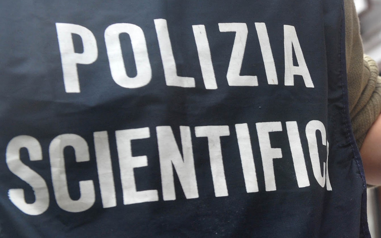 Palermo, furto nell’ufficio dei parlamentari M5S Adriano Varrica e ...