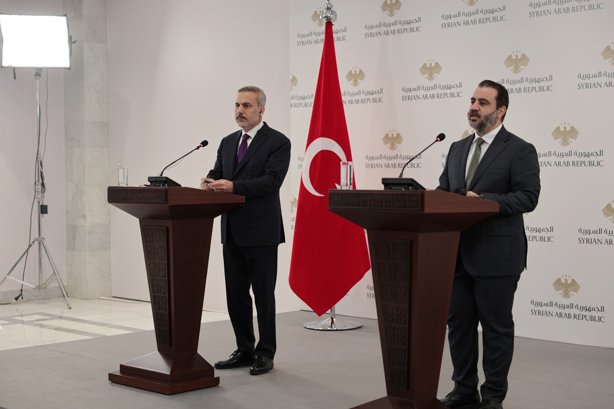 Clashes erupt in Aleppo as Syrian government and Kurdish forces trade ...