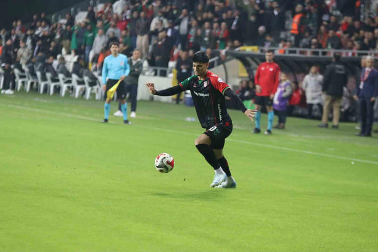 TFF 3. Lig: Karşıyaka: 2 - Tire 2021 FK: 1